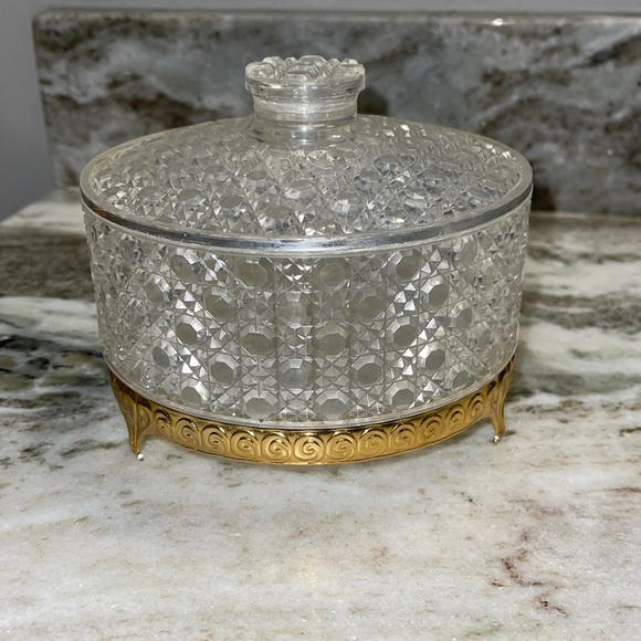 Avon | Bath | Vintage Avon Footed Powder Jar | Poshmark